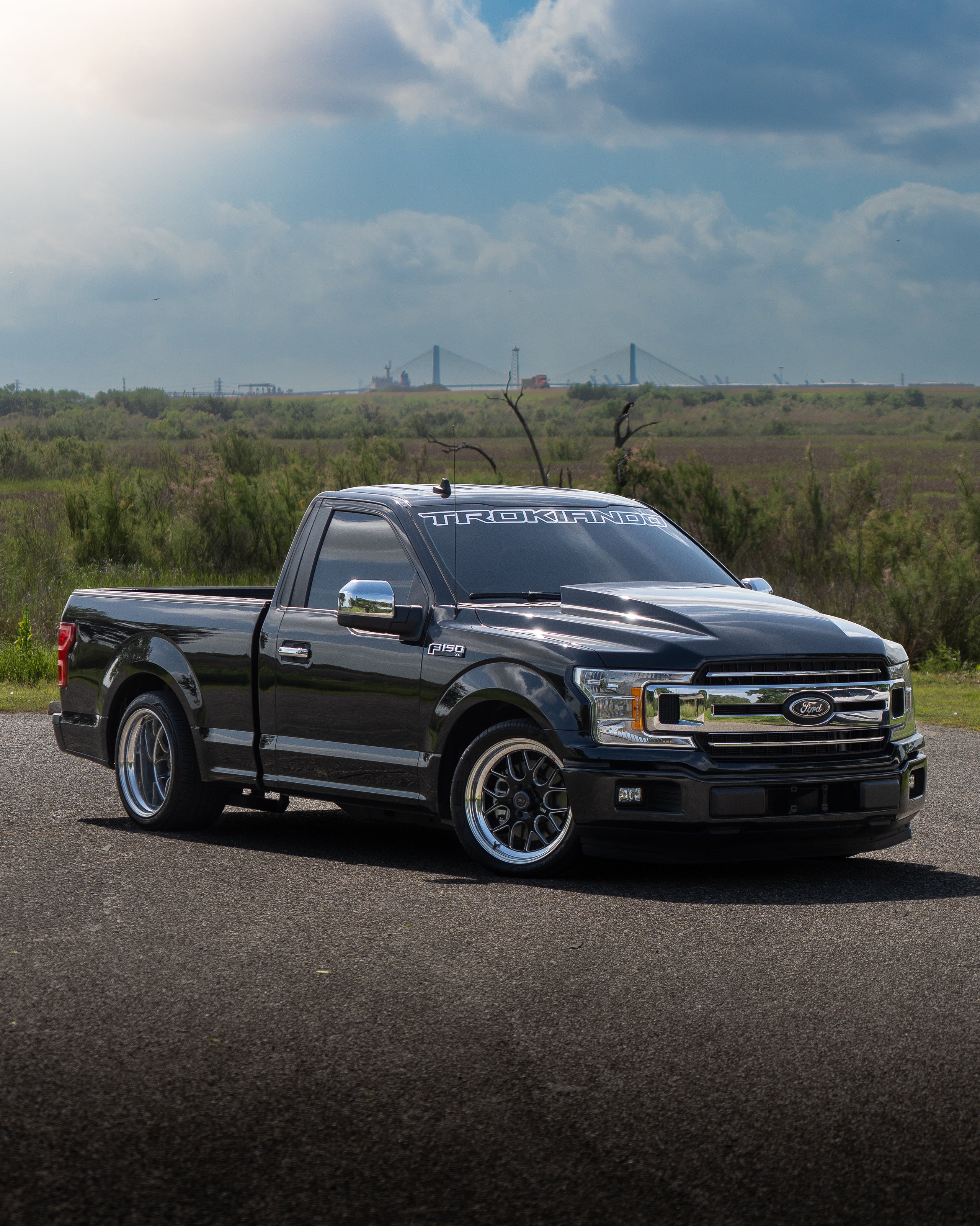 CURRENT GIVEAWAY – Trokiando